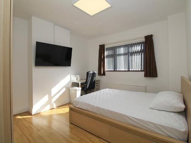 Forest Road, Loughborough LE11, Room to rent, £600 pcm | PrimeLocation