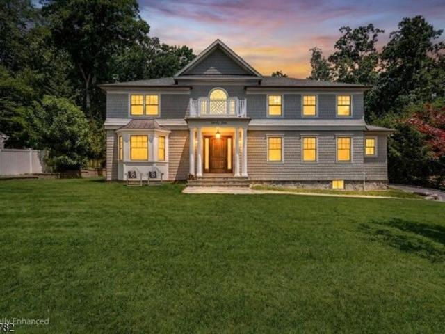 Forest Way, Hanover Twp, Home For Sale