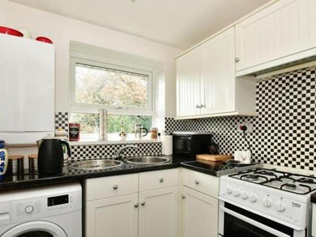 Forest Way, Winford, 2 Bedroom Maisonette