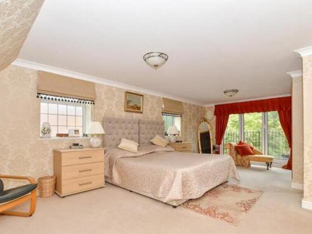 Forest Way, Woodford Green, 4 Bedroom Link
