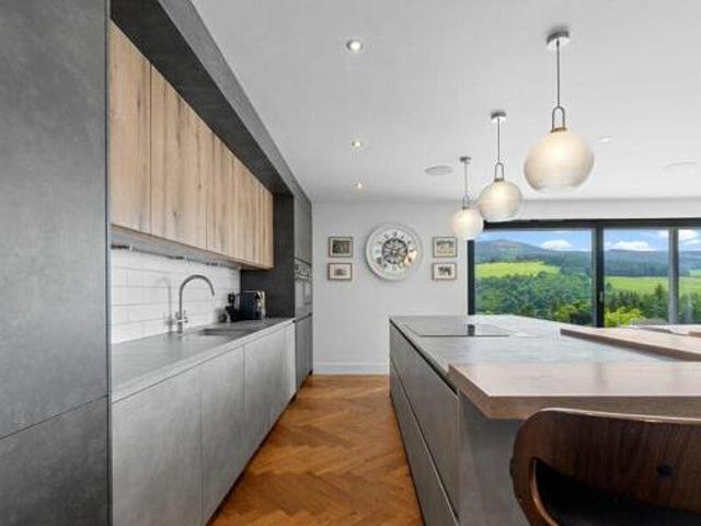 Forest View, Plummersknowe, 5 Bedroom Detached