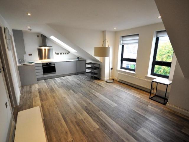 Forester House, Watford WD18 1 bed apartment to rent £1,225 pcm £283 pw