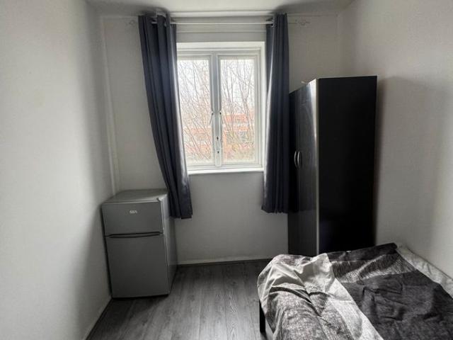 Foresters Drive, Walthamstow E17, Room to rent, £700 pcm | PrimeLocation
