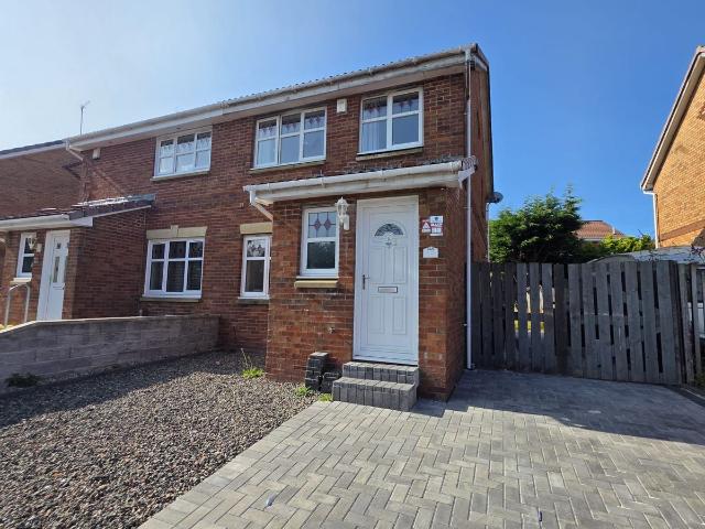 Foresthall Drive, Springburn, Glasgow G21, 3 bed terraced house to rent, £1,750 pcm | PrimeLocation