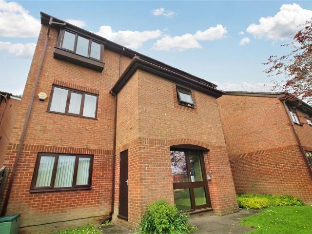 Forge Field, Shepherds Spring Lane, Andover, Hampshire SP10, 2 bed flat to rent, £1,000 pcm | PrimeLocation