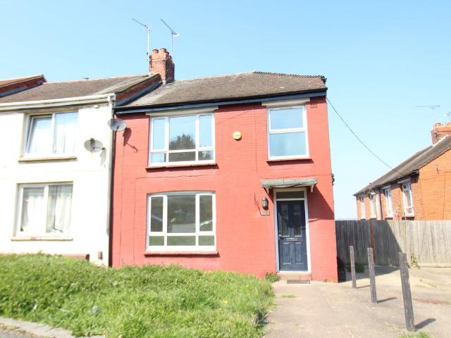 Forge Lane, Gillingham, Kent ME7, 3 bed end terrace house to rent, £1,325 pcm | PrimeLocation