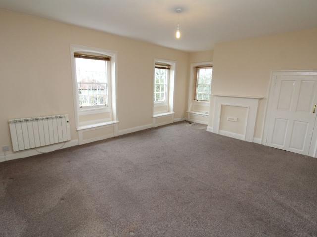 Forge Lane, Gravesend DA12, 1 bed flat to rent, £1,100 pcm | PrimeLocation