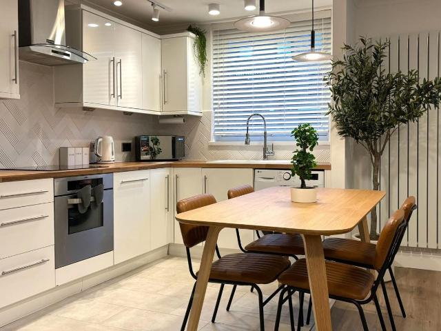 Forge Place, Camden NW1, 1 bed flat to rent, £2,800 pcm | PrimeLocation