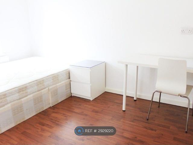 Forge Place, London NW1, 4 bed flat to rent, £4,800 pcm | PrimeLocation
