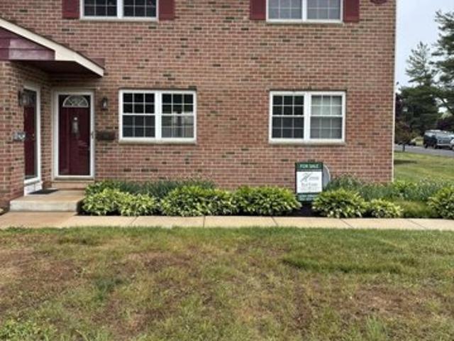 Forge Rd, Medford, Condo For Sale