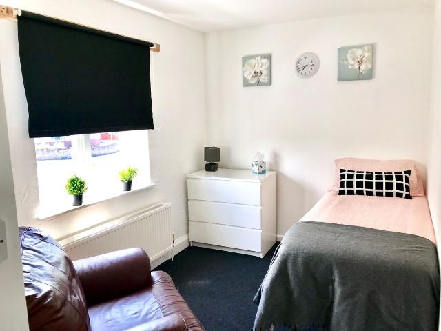 Forge Road, Darlaston WS10, Room to rent, £520 pcm | PrimeLocation