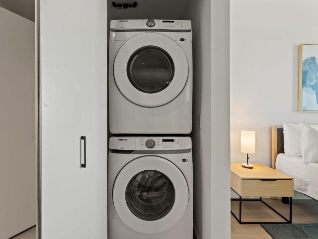 Forme 1 Bedroom Apartment for Rent at 5501 La Branch St, Houston, TX 77004 The Museum District