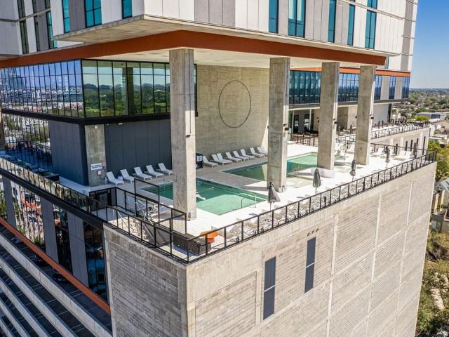 Forme 2 Bedroom Apartment for Rent at 5501 La Branch St, Houston, TX 77004 The Museum District