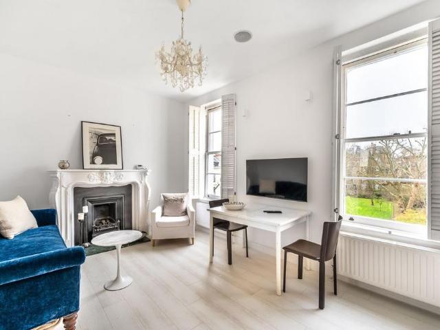 Formosa Street, Little Venice. 1 bed flat to rent £3,250 pcm £750 pw