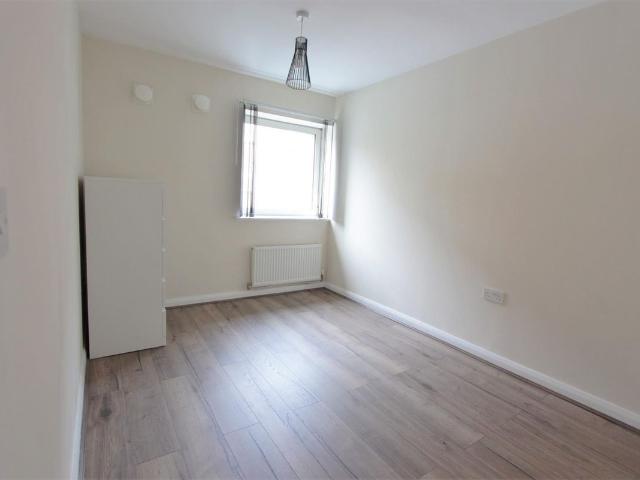 Fornham Street, Sheffield S2, 2 bed flat to rent, £850 pcm | PrimeLocation