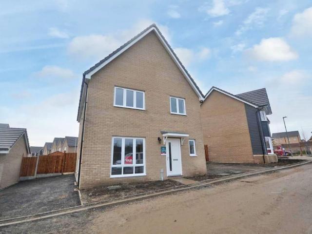 Forrester Gardens, Tattenhoe Park, Milton Keynes, Buckinghamshire MK4, 4 bed detached house to rent, £2,300 pcm | PrimeLocation