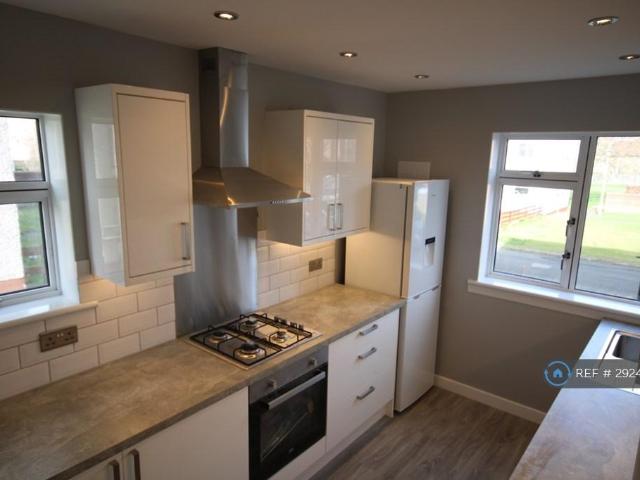 Forrester Park Grove, Edinburgh, EH12 2 bed flat to rent £1,095 pcm £253 pw