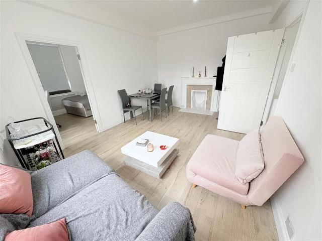 Forset Court, Edgware Road, London W2, 2 bed flat to rent, £3,315 pcm | PrimeLocation