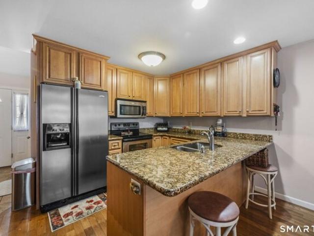 Forshaw Ave Unit,plainville, Condo For Sale