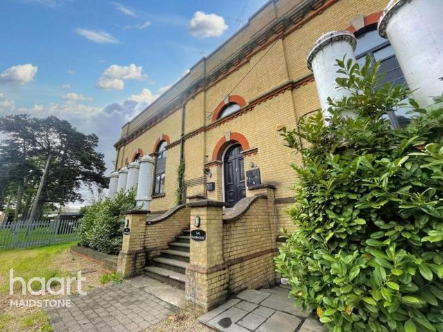 Forstal Road, Aylesford 1 bed apartment to rent £1,050 pcm £242 pw