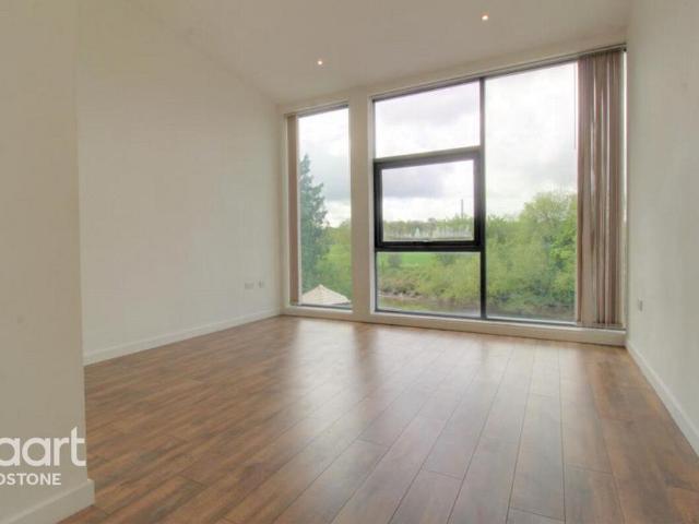 Forstal Road, Aylesford 1 bed apartment to rent £1,050 pcm £242 pw