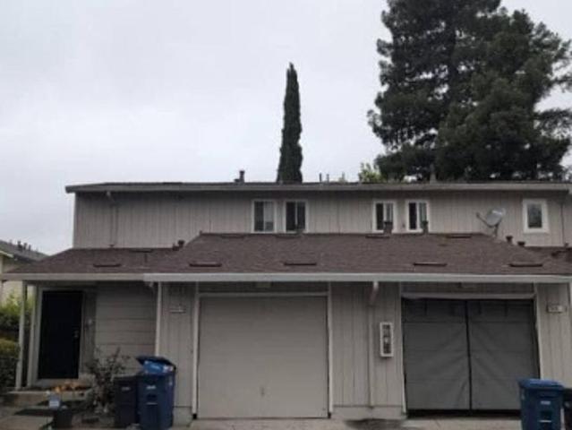 Foster Ct Apt 4