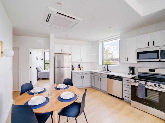 Foster Flats 4 Bedroom Apartment for Rent at 205 Foster Ave, Charlotte, NC 28203 Southside Park