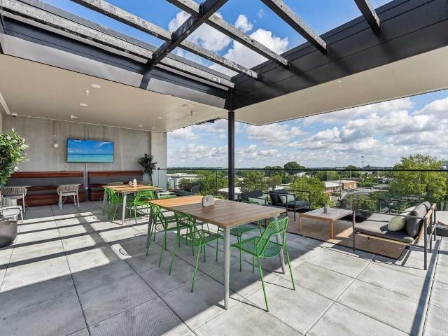Foster Flats Studio Apartment for Rent at 205 Foster Ave, Charlotte, NC 28203 Southside Park