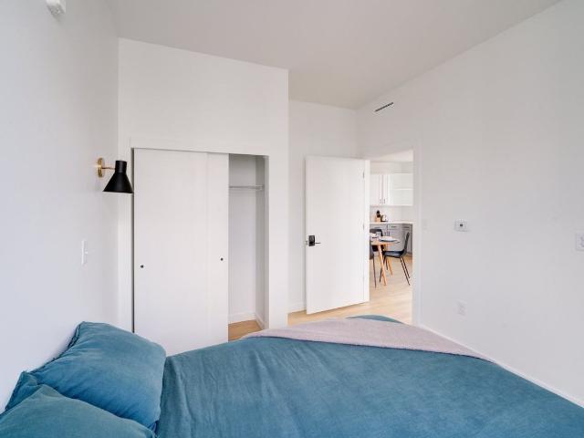 Foster Flats Studio Apartment for Rent at 205 Foster Ave, Charlotte, NC 28203 Southside Park