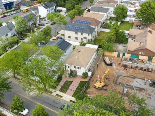 Foster Rd, Staten Island, Home For Sale