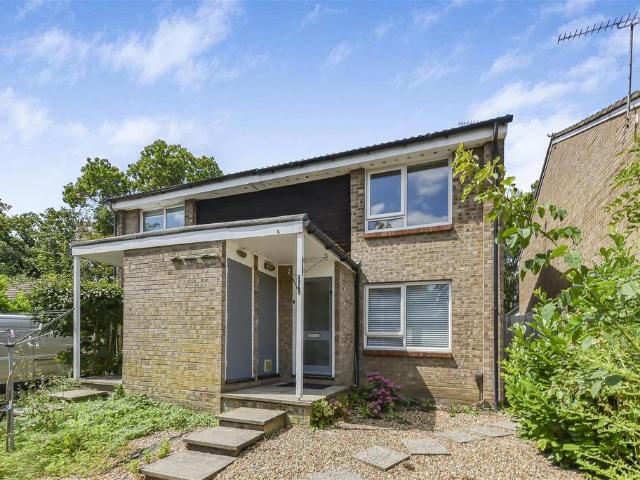 Fosters Close, Latchett Road, London 1 bed maisonette to rent £1,950 pcm £450 pw