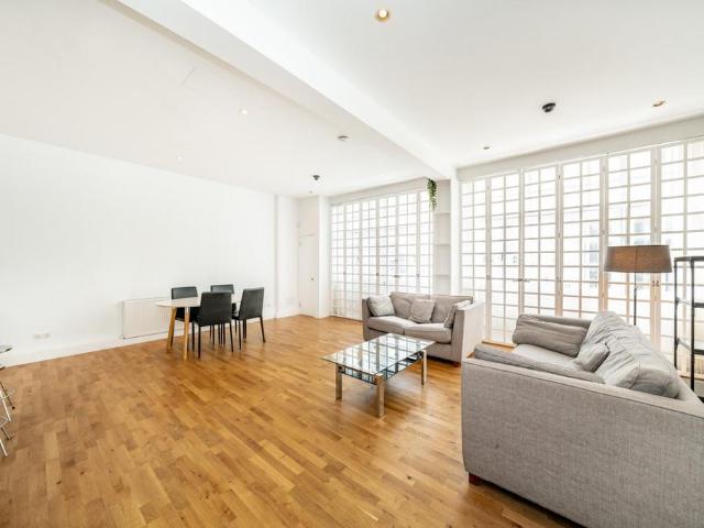 Fosbury Mews, London 2 bed mews to rent £4,767 pcm £1,100 pw