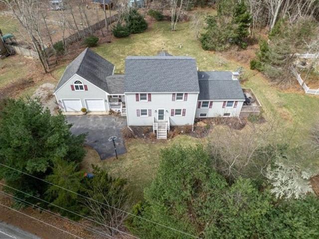 Fosdick Rd, Carver, Home For Sale