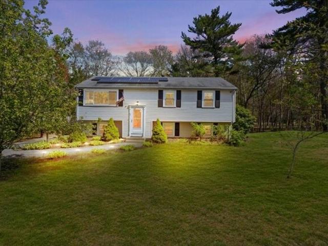 Fosdick Rd, Carver, Home For Sale