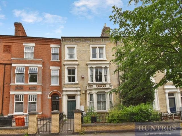 Fosse Road Central, Leicester LE3, 3 bed flat to rent, £1,400 pcm | PrimeLocation