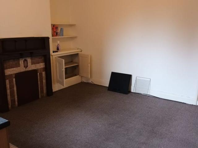 Fosse Road Central, Leicester LE3, Room to rent, £400 pcm | PrimeLocation