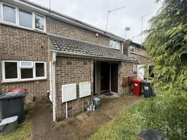 Fotheringay Gardens, Cippenham SL1, 2 bed maisonette to rent, £1,350 pcm | PrimeLocation