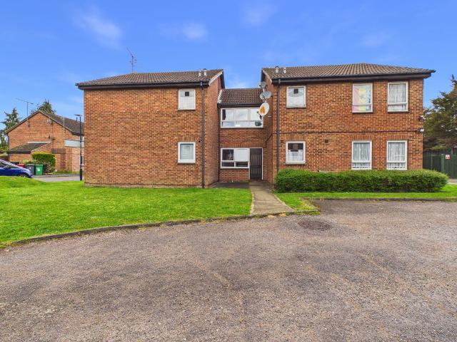 Fotheringay Gardens, Slough, Berkshire SL1, Studio to rent, £850 pcm | PrimeLocation