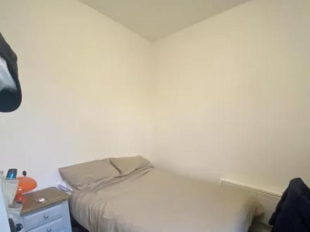 Foulden Road, London, N16 7UR, United Kingdom | 3 bed apartment for rent #140657749 | Rentberry