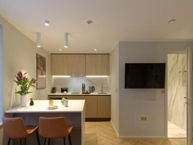 Foulis Terrace, London, Studio Flat For