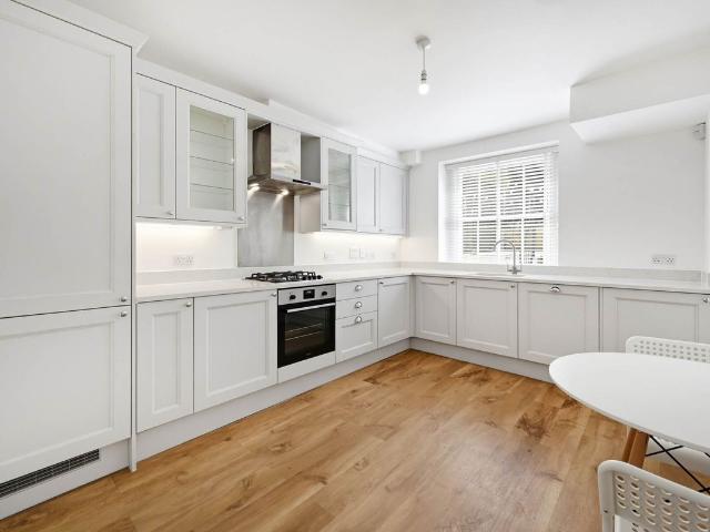 Foulis Terrace, South Kensington SW7, Studio to rent, £1,976 pcm | PrimeLocation