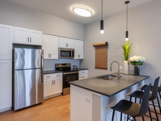 Founders Square — New Luxury Apartments in a Walkable Downtown