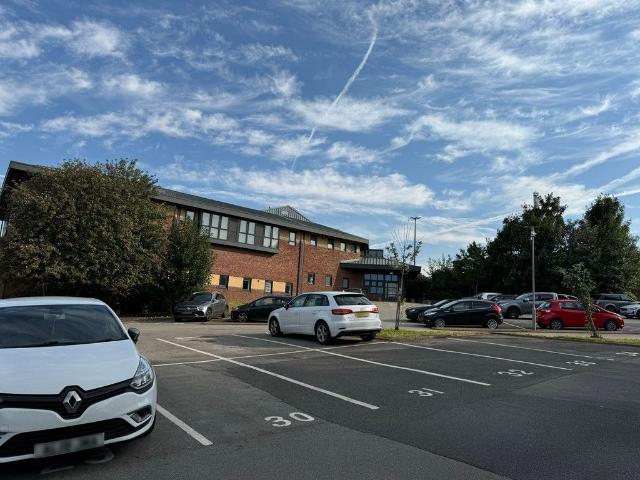 Foundry Lane, Leeds LS14, 1 bed flat to rent, £1,165 pcm | PrimeLocation