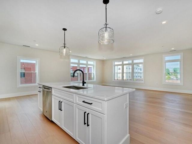 Foundry St Apt,wakefield, Condo For Sale