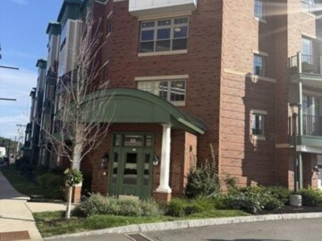 Foundry St Apt,wakefield, Condo For Sale