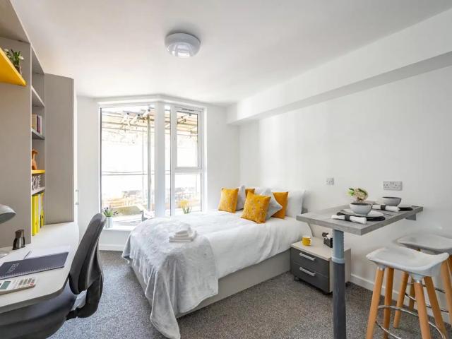Foundry Studios, Lancaster Has an Apartment