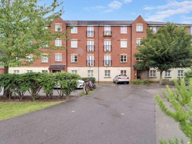 Fount Court, Market Harborough LE16, 2 bed flat to rent, £850 pcm | PrimeLocation