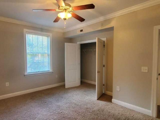 Fountain View 2 Bedroom Apartment for Rent at 238 E Lewis St, Greensboro, NC 27406