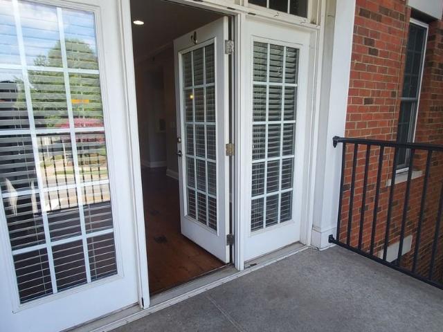Fountain View 2 Bedroom Apartment for Rent at 238 E Lewis St, Greensboro, NC 27406