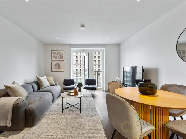 Fountain Way, London W12 2 bed apartment to rent £3,850 pcm £888 pw